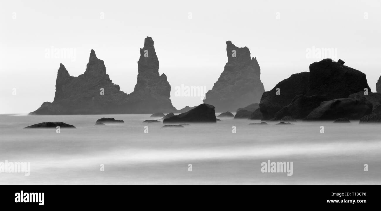 Basalt sea stack hi-res stock photography and images - Alamy