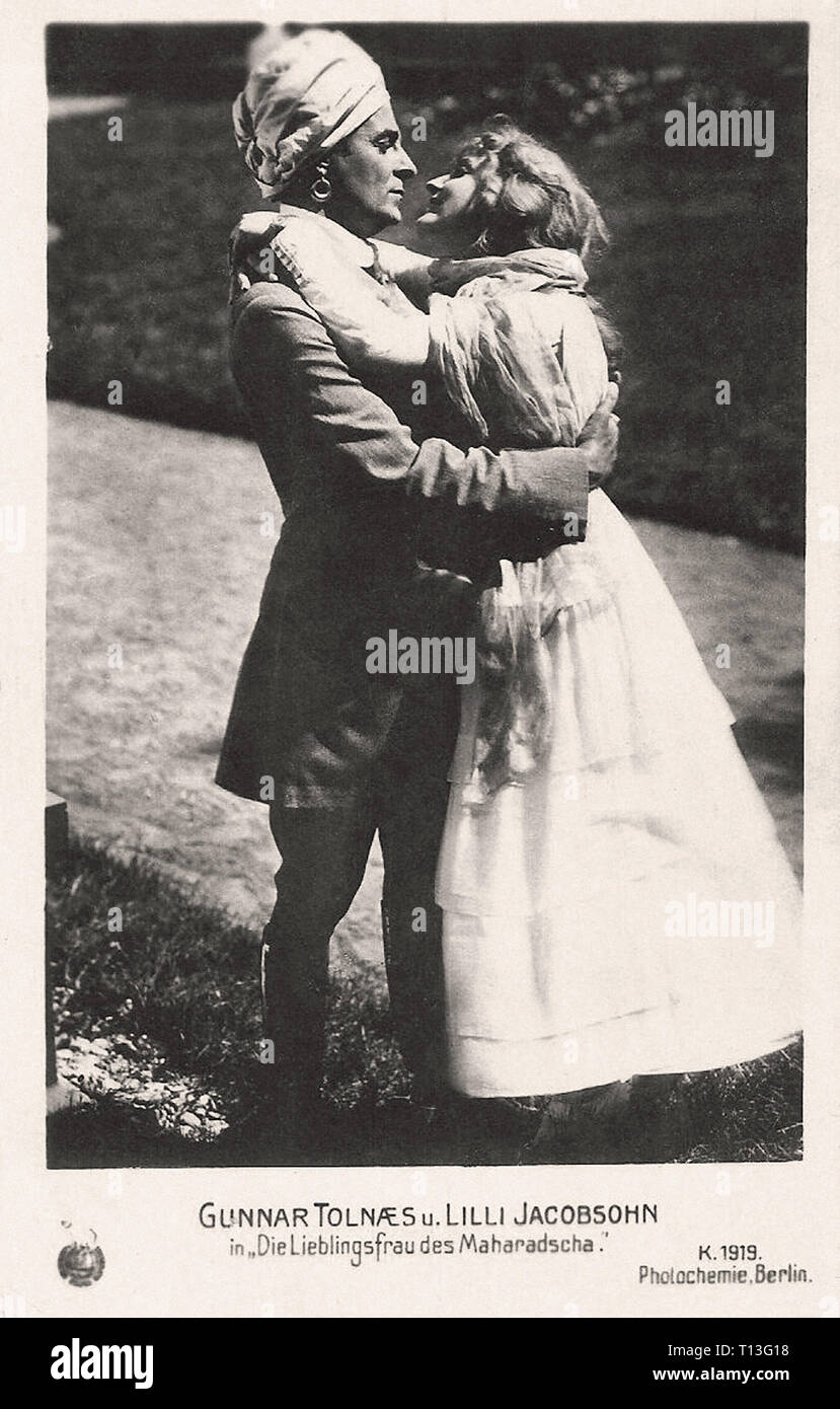 Promotional photography of Gunnar Tolnaes & Lilly Jacobson - Silent ...