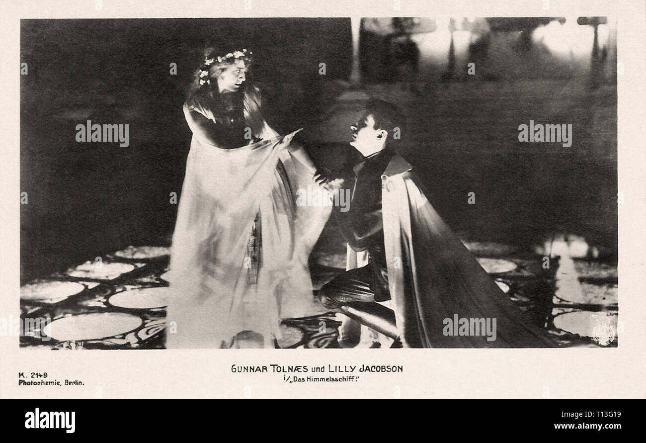 Promotional photography of Gunnar Tolnaes and Lilly Jacobson in ...