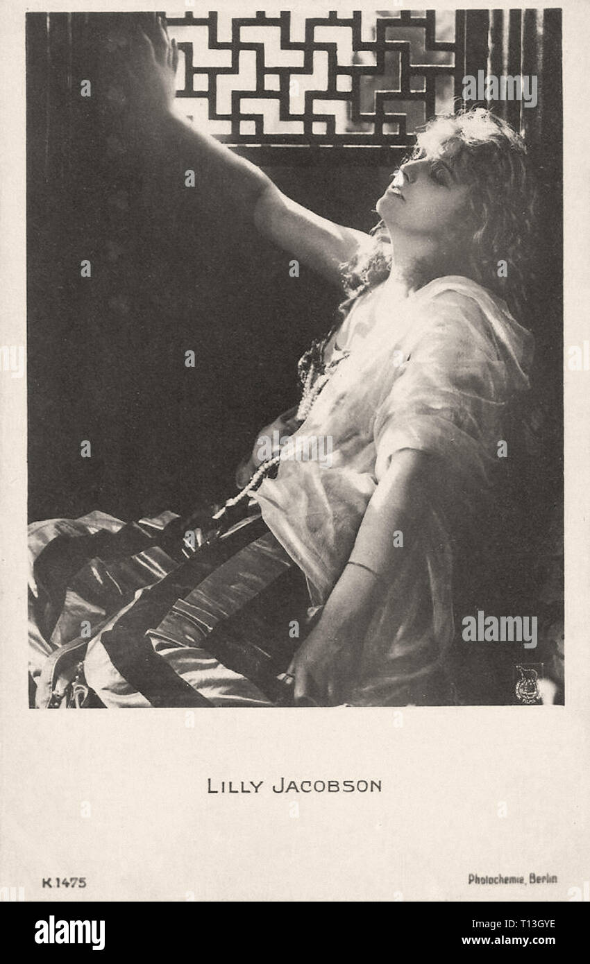 Promotional photography of Lilly Jacobson - Silent movie era Stock ...