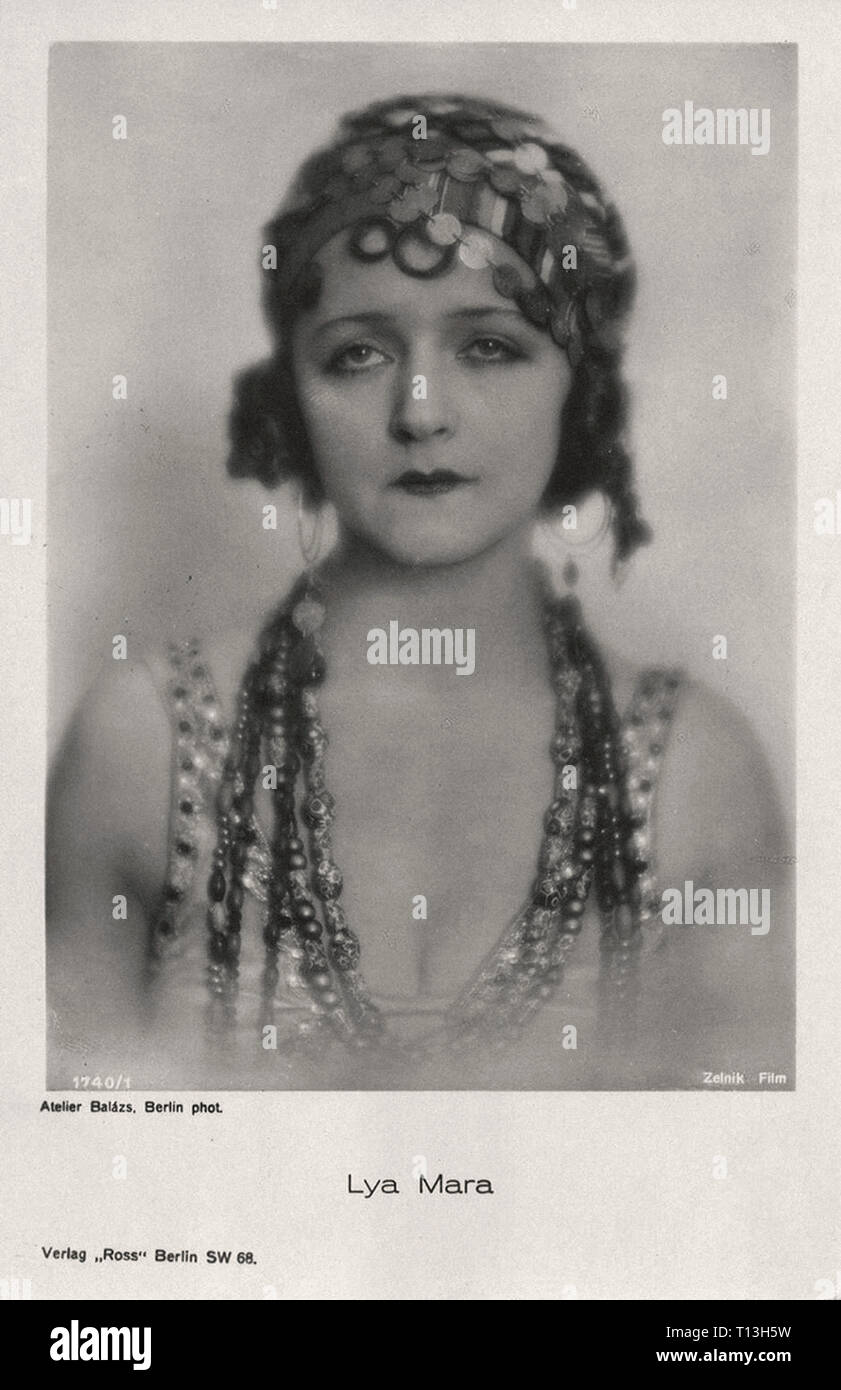 Promotional photography of Lya Mara (2) - Silent movie era Stock Photo ...