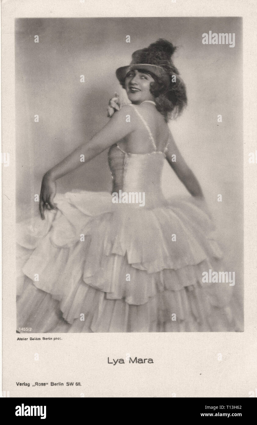 Promotional photography of Lya Mara - Silent movie era Stock Photo - Alamy