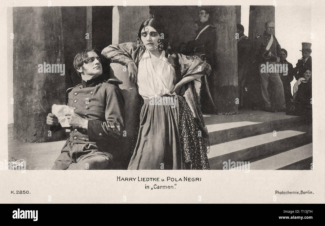 Promotional photography of Pola Negri and Harry Liedtke in Carmen (1918) - Silent movie era ...