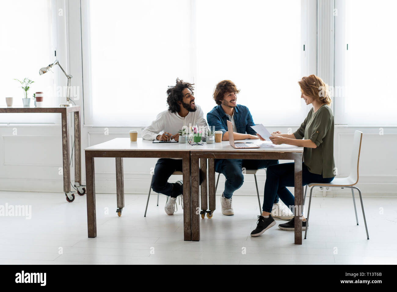 Young professionals hi-res stock photography and images - Alamy