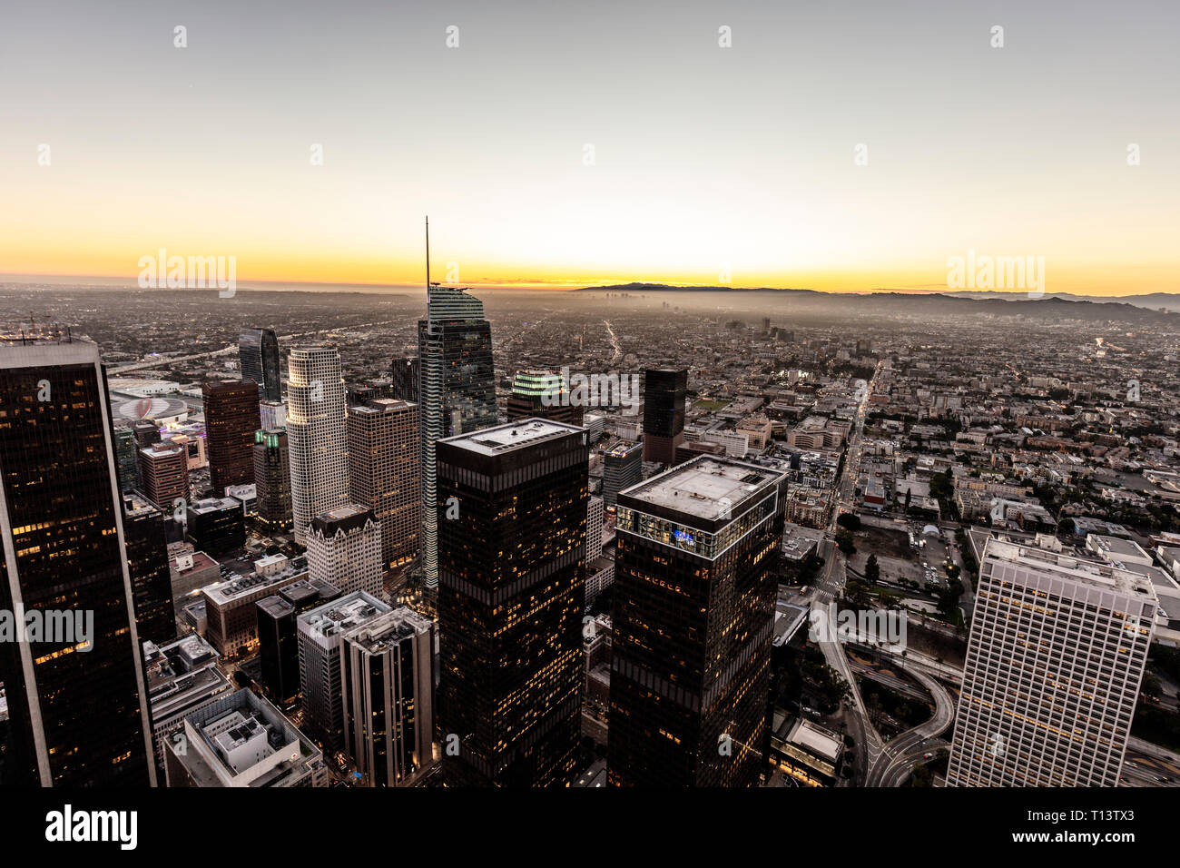 Los angeles cityscape hi-res stock photography and images - Alamy