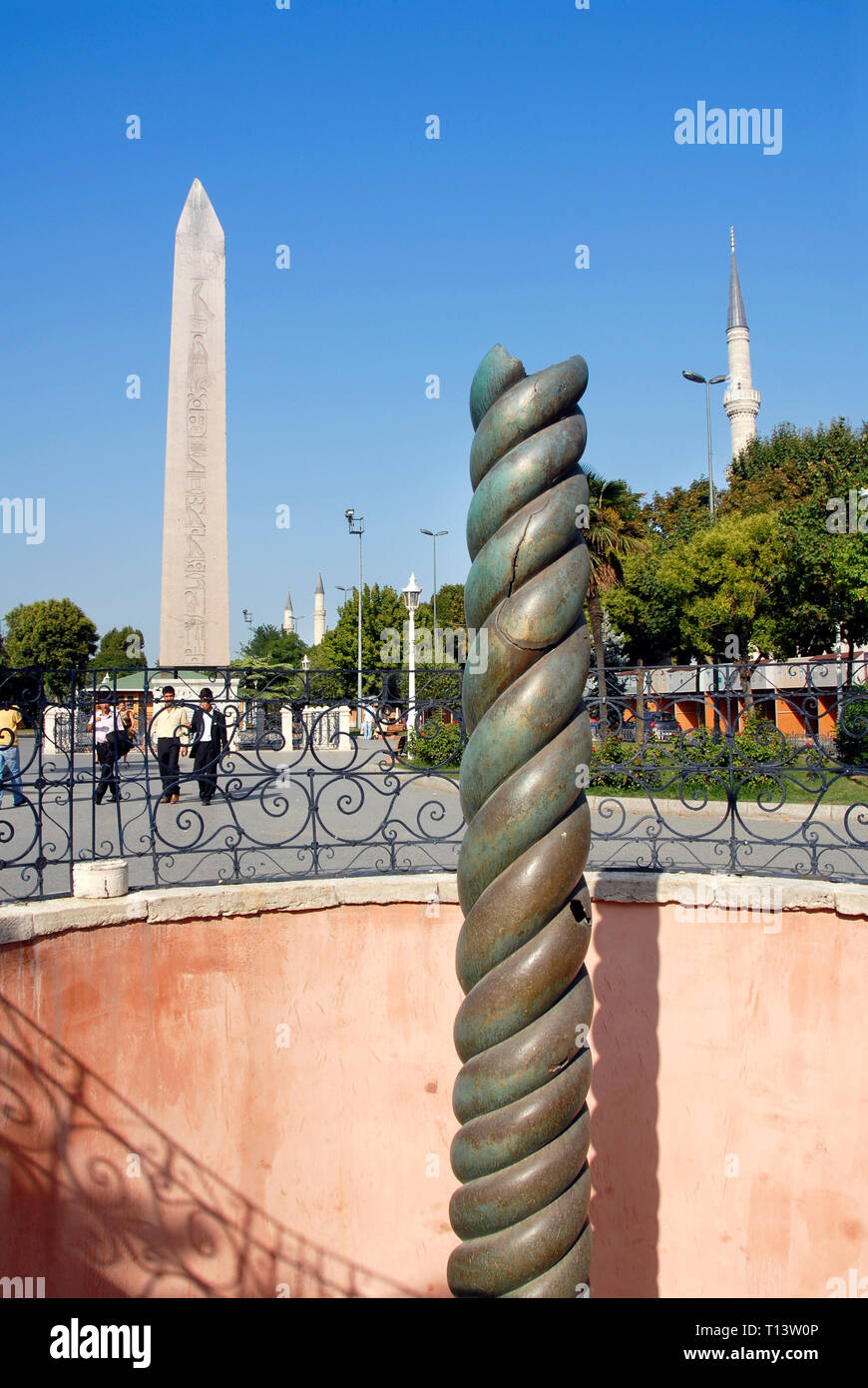 Ancient bronze serpent column hi-res stock photography and images - Alamy
