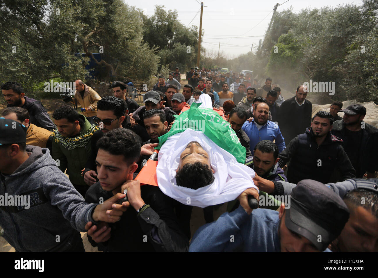 Gaza City, Gaza Strip, Palestinian Territory. 23rd Mar, 2019. Mourners ...
