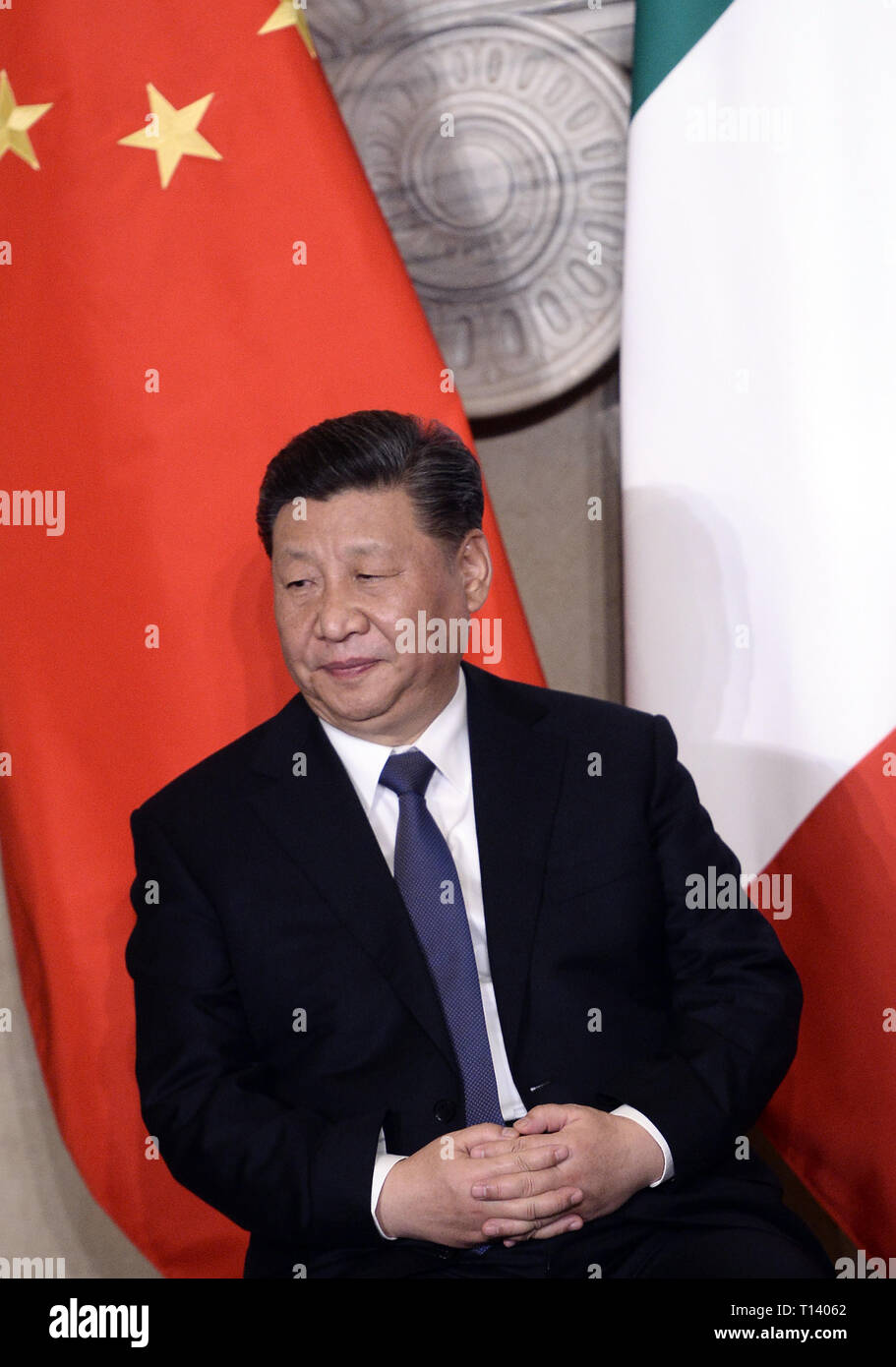 Presidente della repubblica popolare cinese xi jinping hi-res stock ...