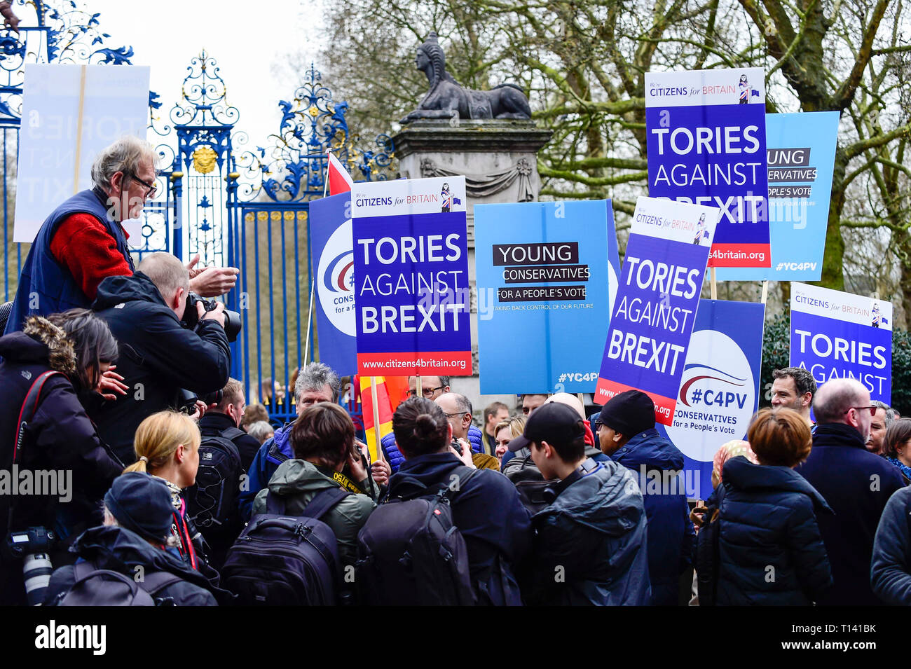 Members vote leave campaign hi-res stock photography and images - Alamy