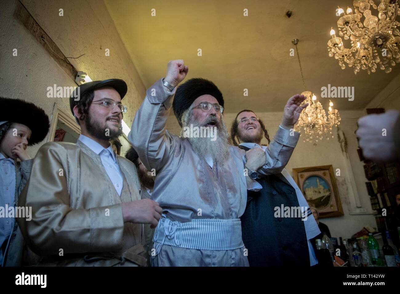 Persian jews hi-res stock photography and images - Alamy