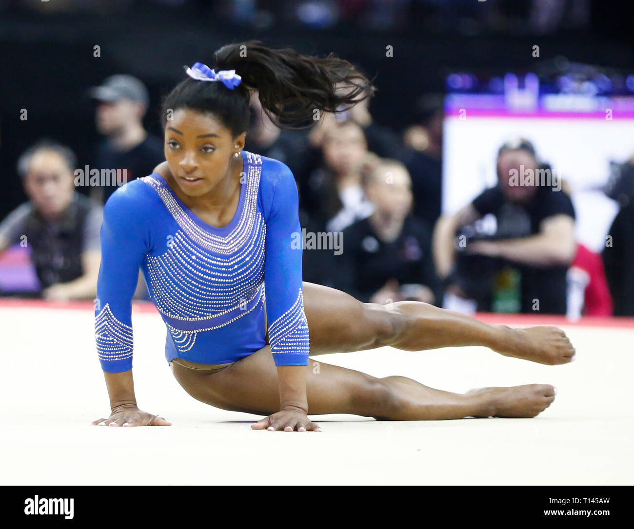 Simone biles floor hi-res stock photography and images - Alamy