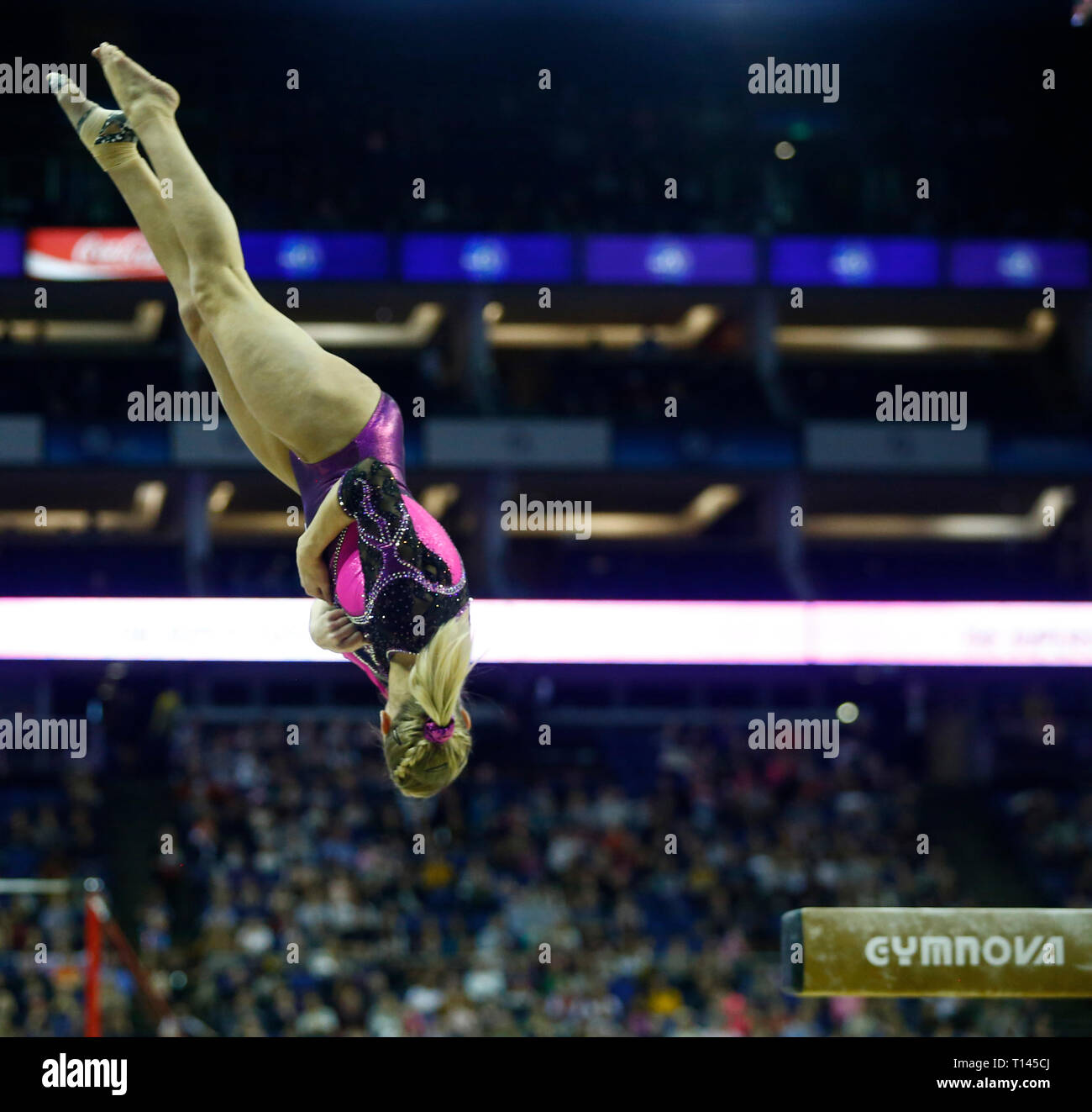 Women's gymnastics beam hi-res stock photography and images - Alamy