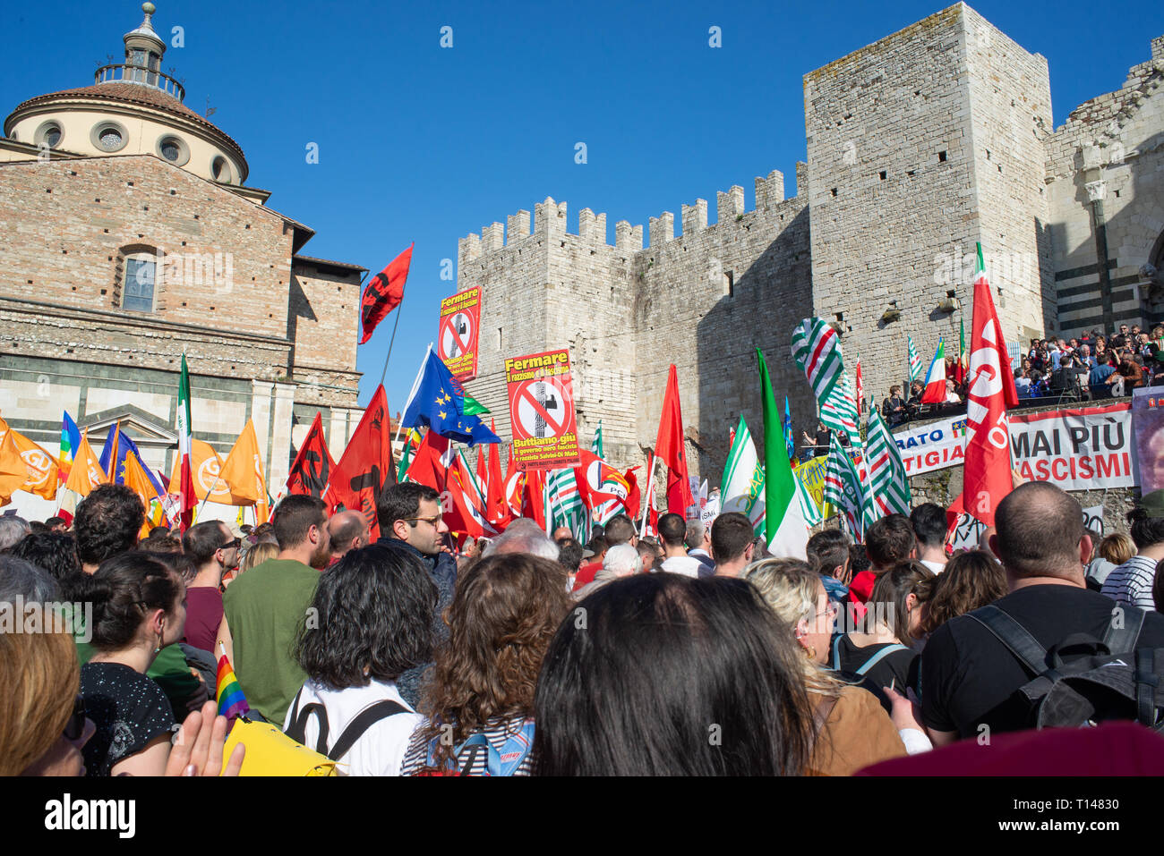 Nuova forza hi-res stock photography and images - Alamy