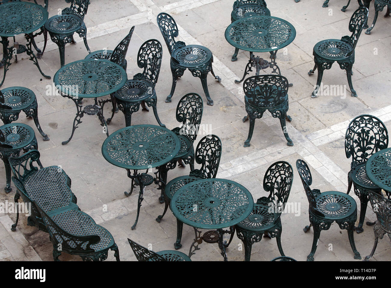 Metal tables hi-res stock photography and images - Alamy