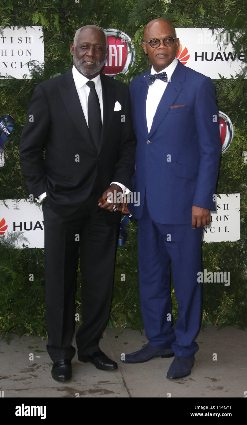 London uk richard roundtree one hi-res stock photography and images - Alamy