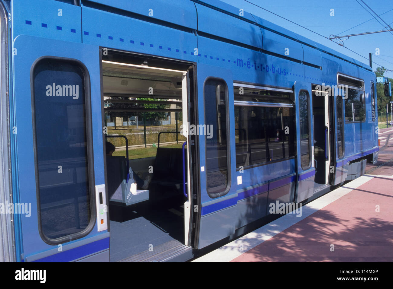 Rouen tram hi-res stock photography and images - Alamy