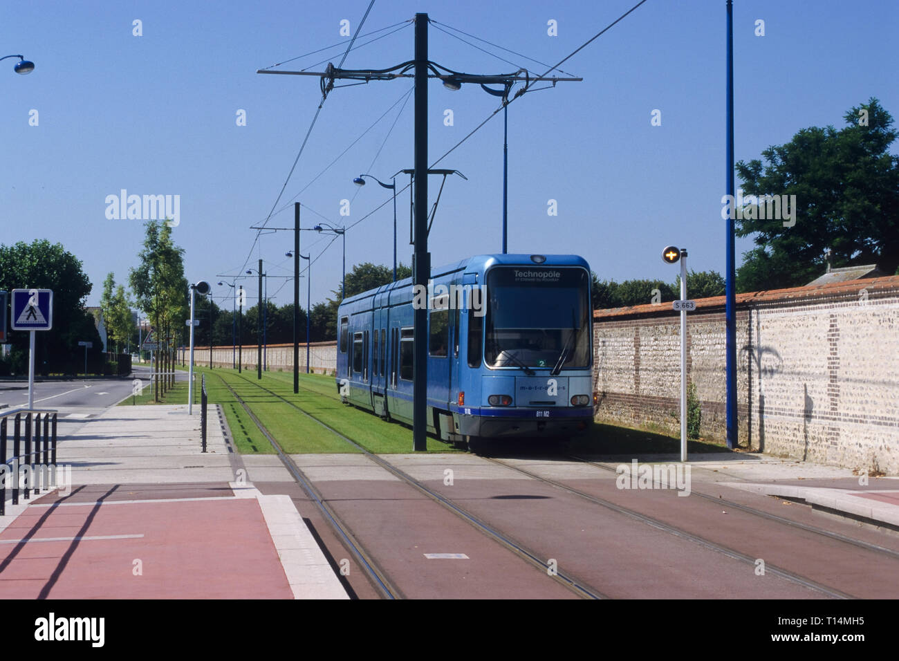 Rouen tram hi-res stock photography and images - Alamy