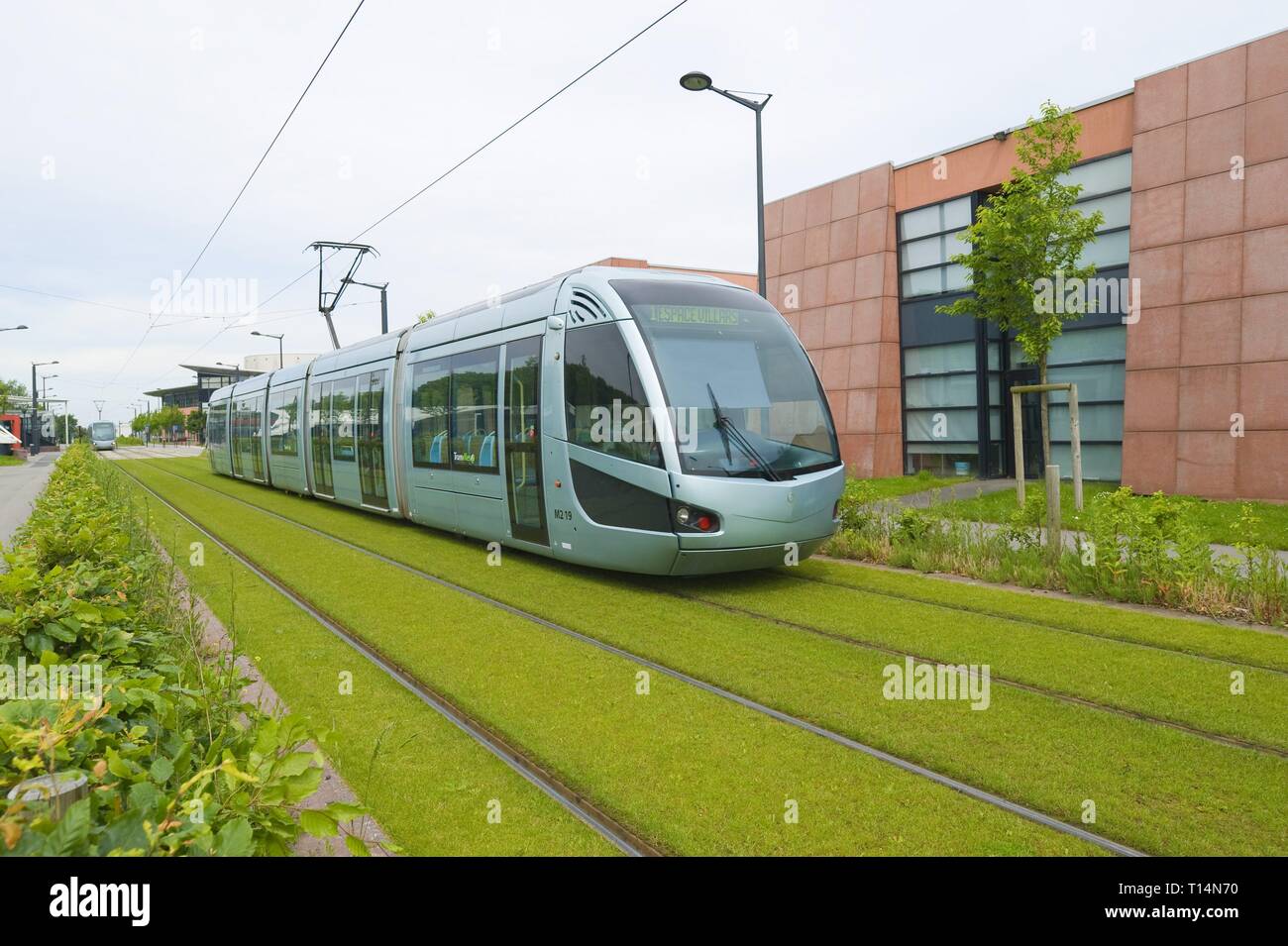 Valenciennes, moderne Straßenbahn - Valenciennes, modern Tramway Stock ...