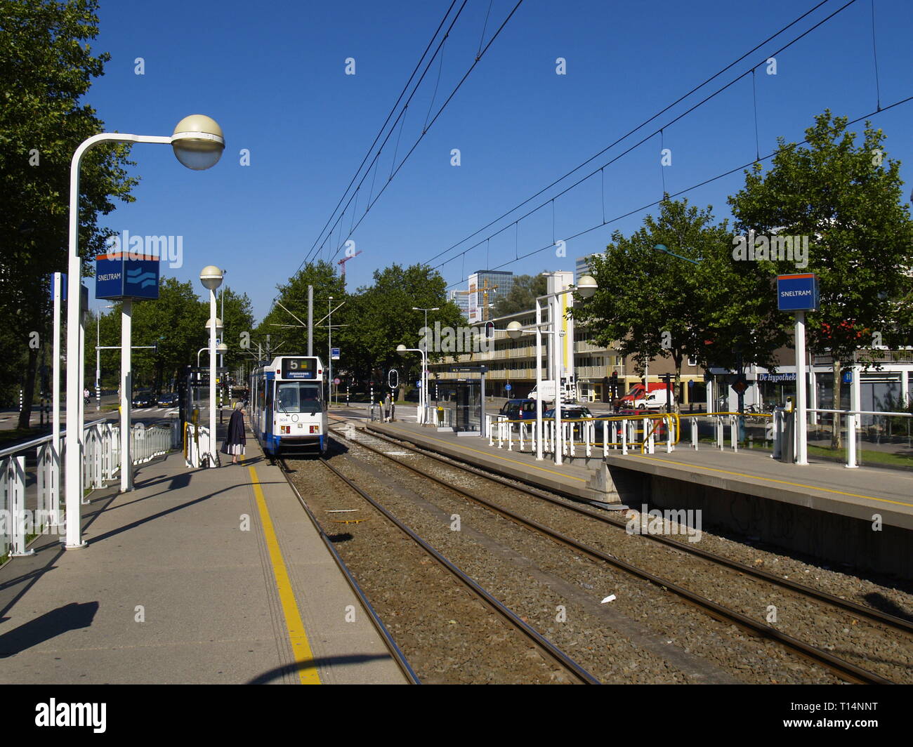 Amsterdam, Sneltram Linie 51 und 5, Kombination aus U-Bahn und ...