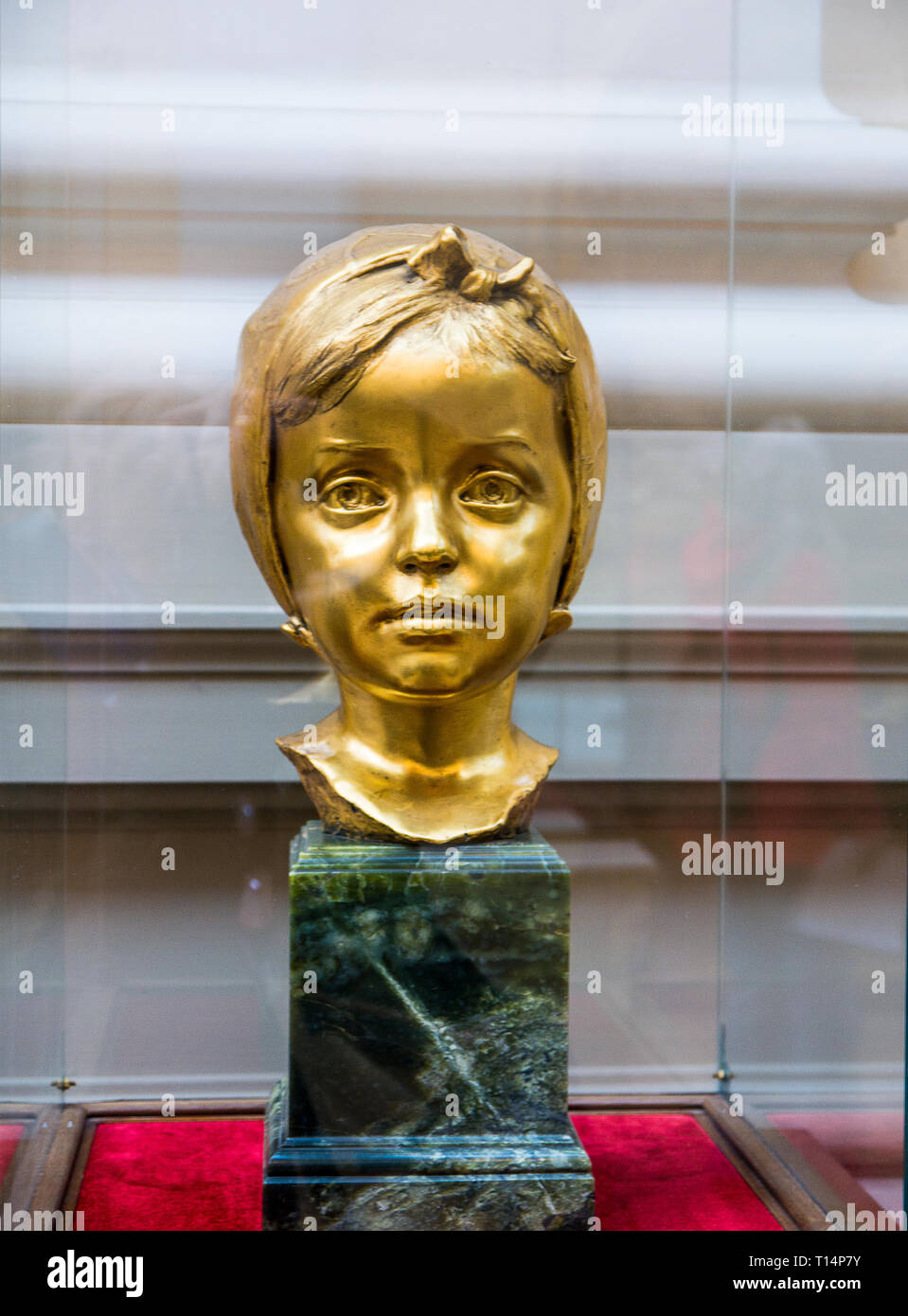 Sculpture in the free Lady Lever Art Gallery at the model village of ...