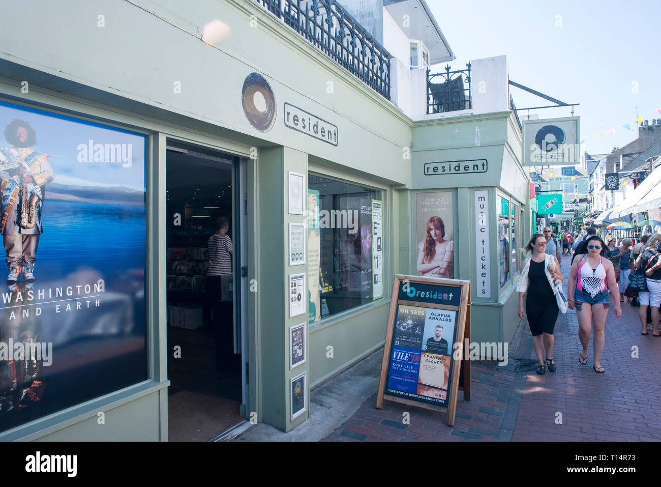 Resident records brighton hi-res stock photography and images - Alamy