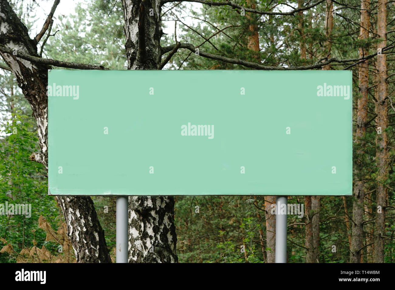Empty sign board hi-res stock photography and images - Alamy