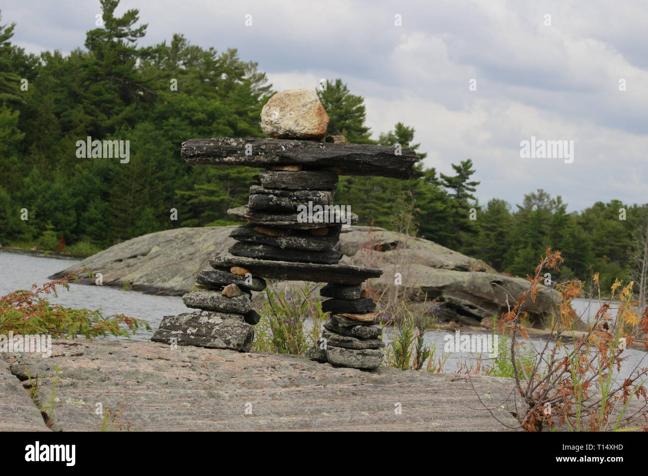 Inuit Stone Man Inukshuk Stone High Resolution Stock Photography and ...