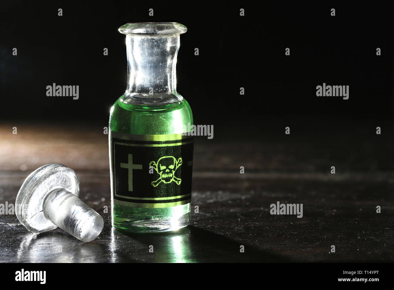Vintage Poison Symbol
