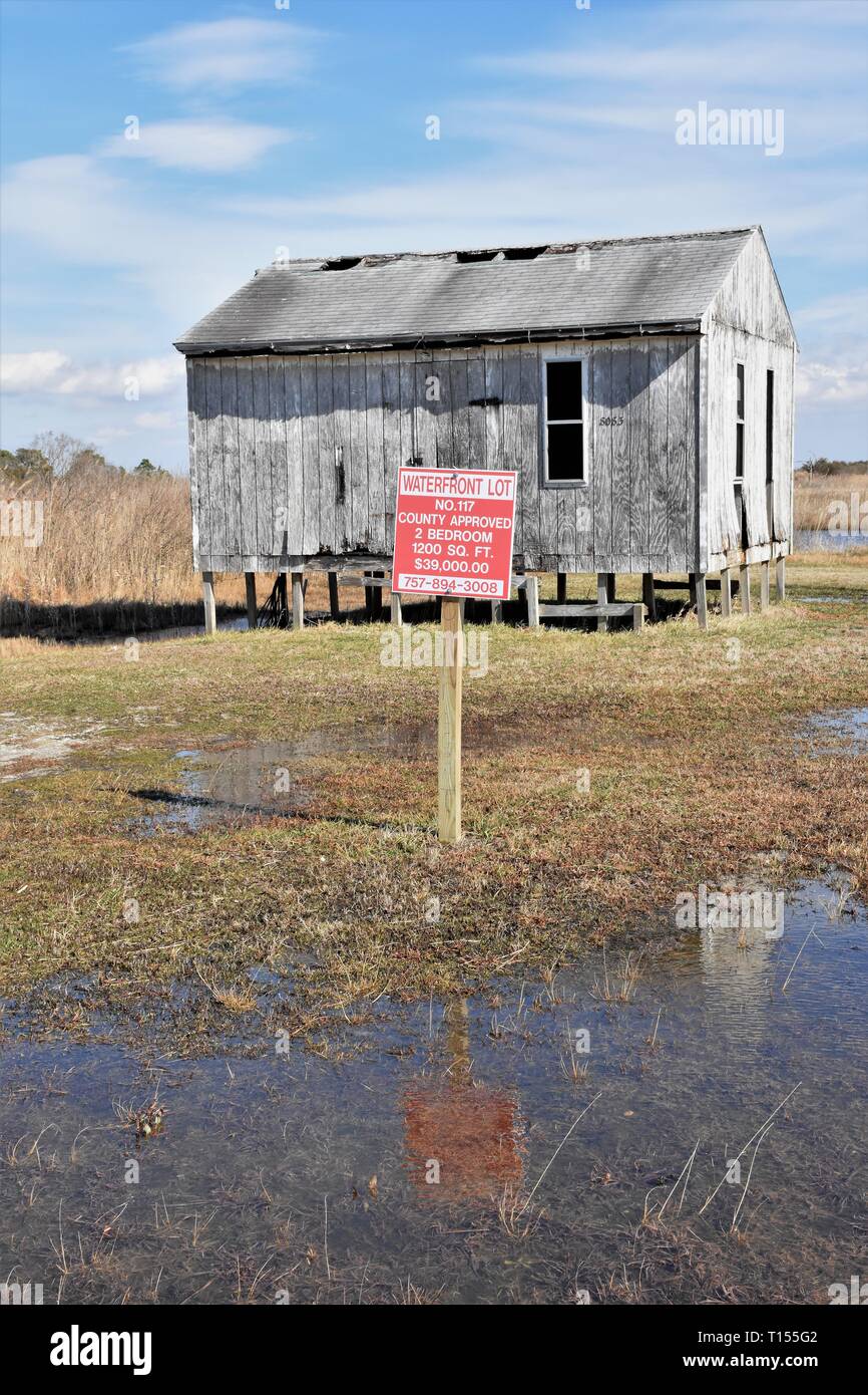 Homes for sale flooding hi-res stock photography and images - Alamy