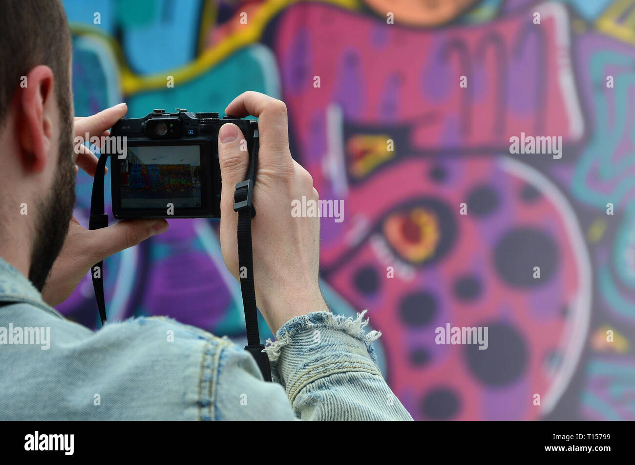 Graffiti artist technology hi-res stock photography and images - Alamy