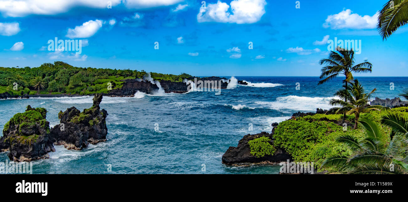Amazing beach scenes on the Road to Hana, North Shore, Maui, Hawaii ...