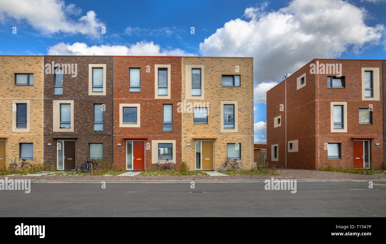 Modest home front door hi-res stock photography and images - Alamy