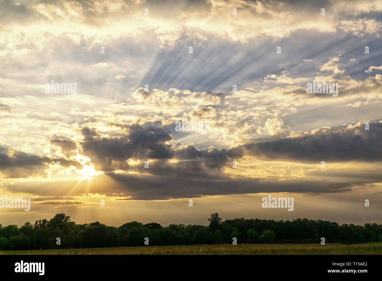 Sunlight rays clouds landscape hi-res stock photography and images - Alamy