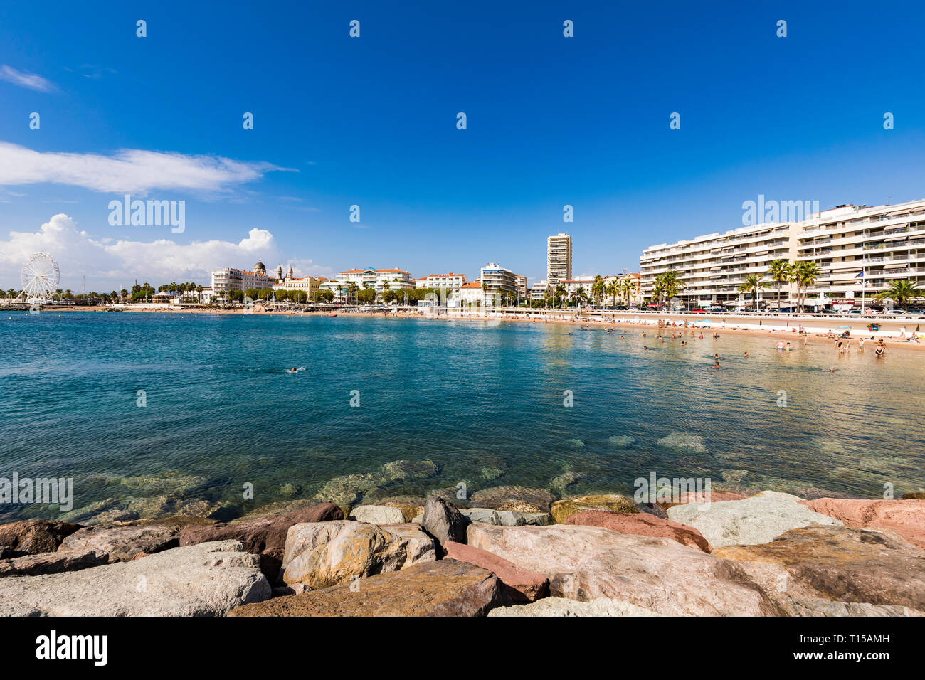 Saint raphael beach hi-res stock photography and images - Alamy
