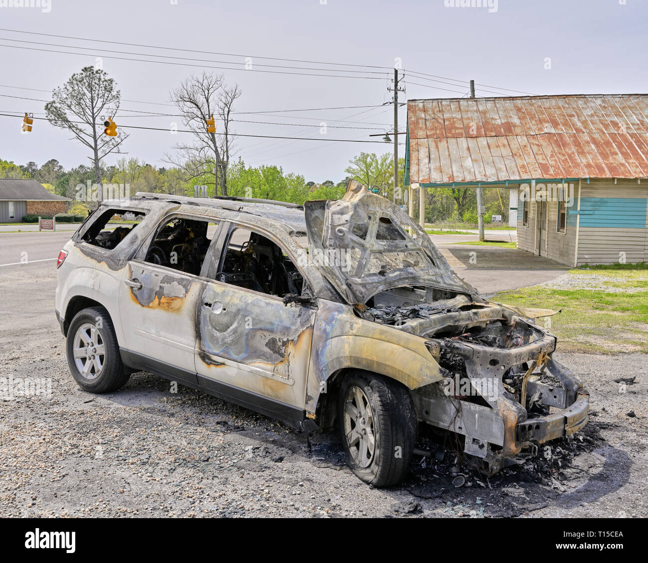 Burned cars hi-res stock photography and images - Alamy