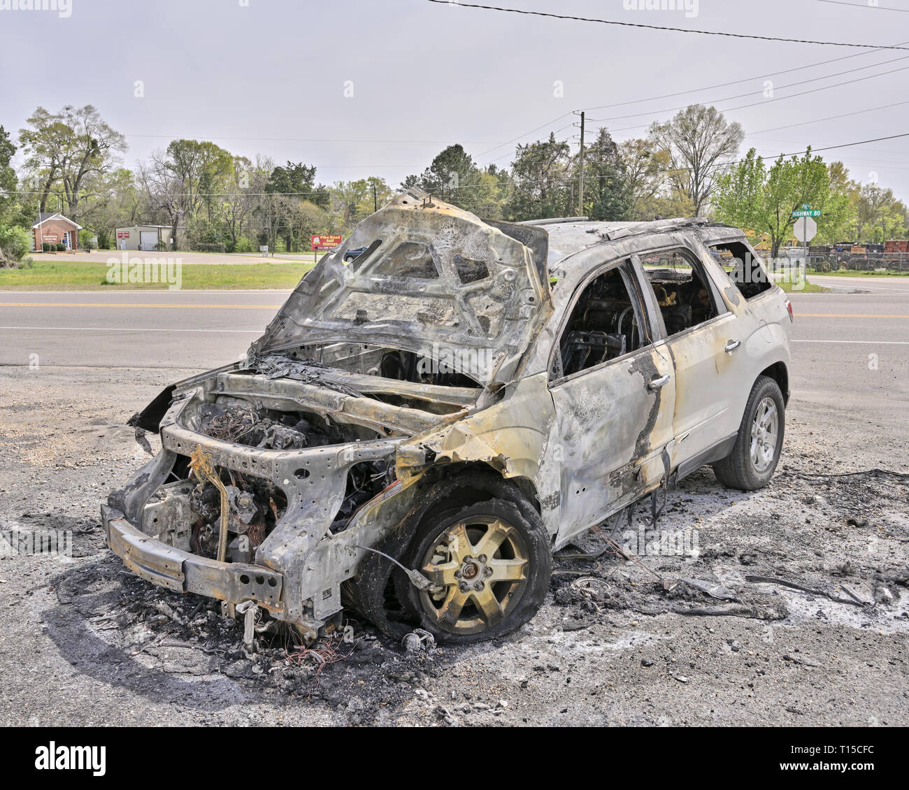 Burned cars hi-res stock photography and images - Alamy