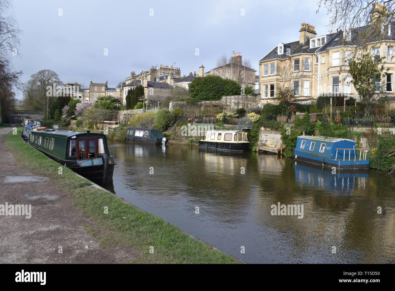 The Kennet and Avon canal in Bath, Somerset Stock Photo - Alamy