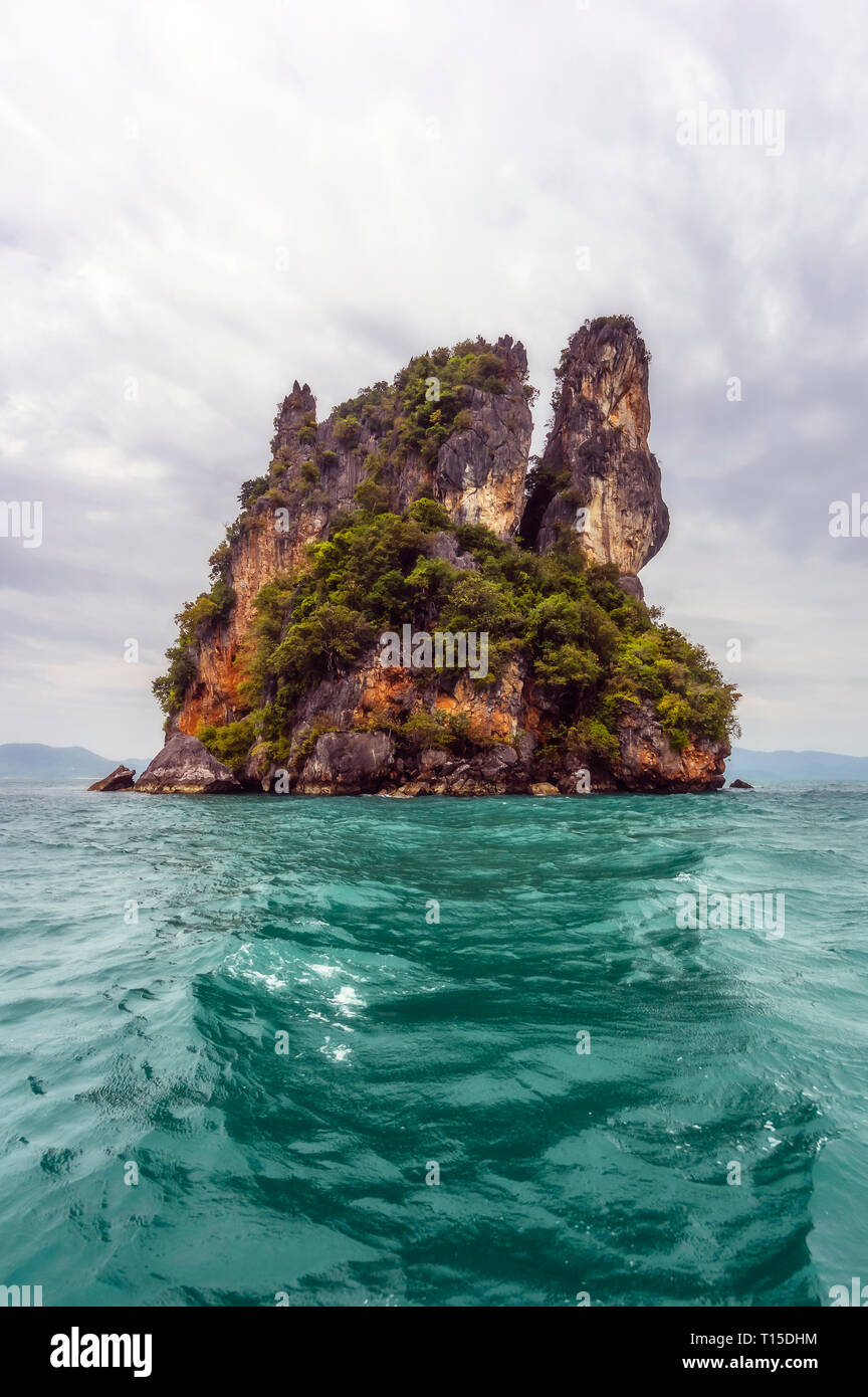 Limestone formation hi-res stock photography and images - Alamy