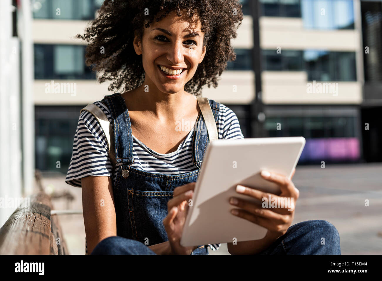 Mid digital hair hi-res stock photography and images - Alamy