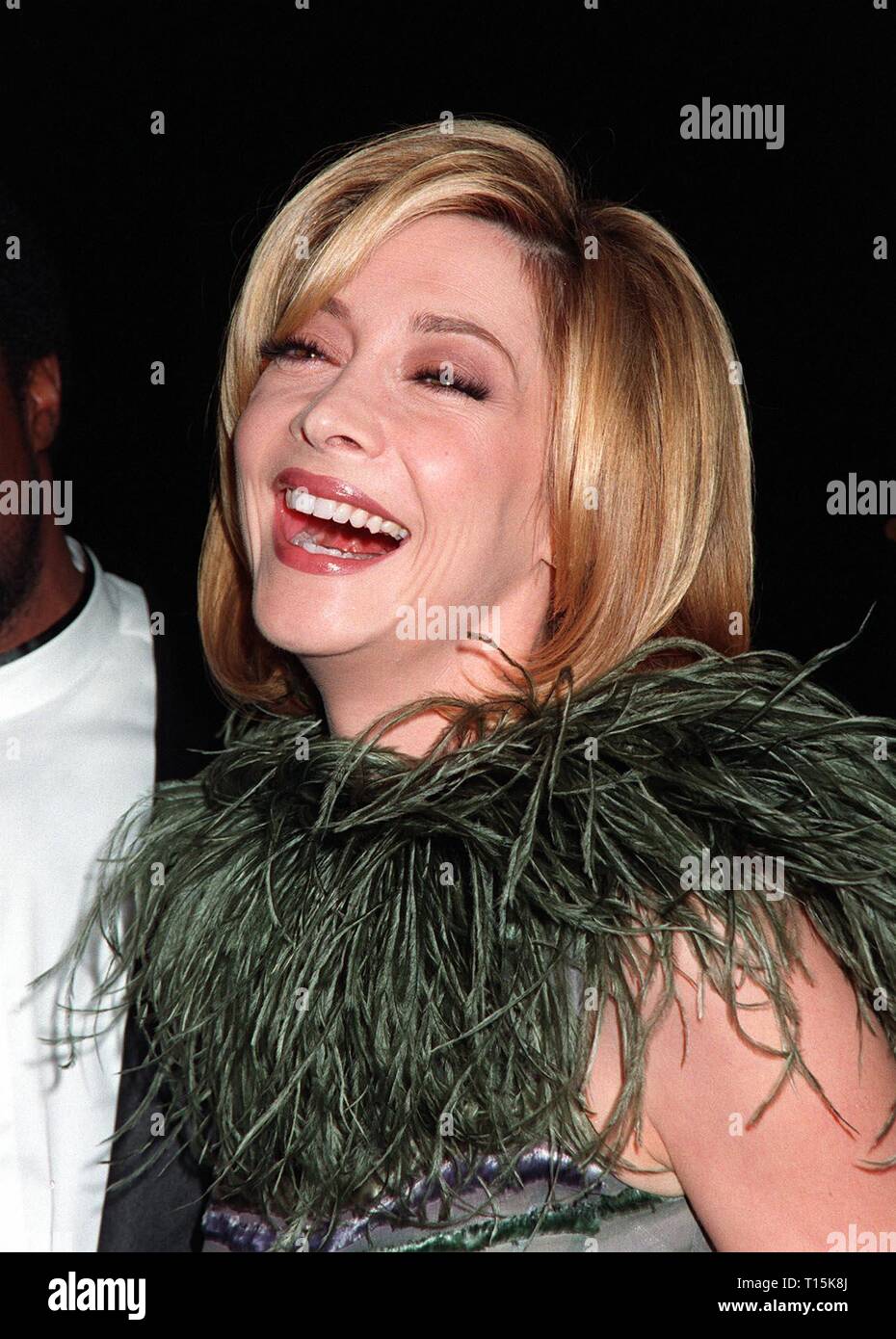 LOS ANGELES, CA. November 16, 1997: NYPD Blue star Sharon Lawrence at ...
