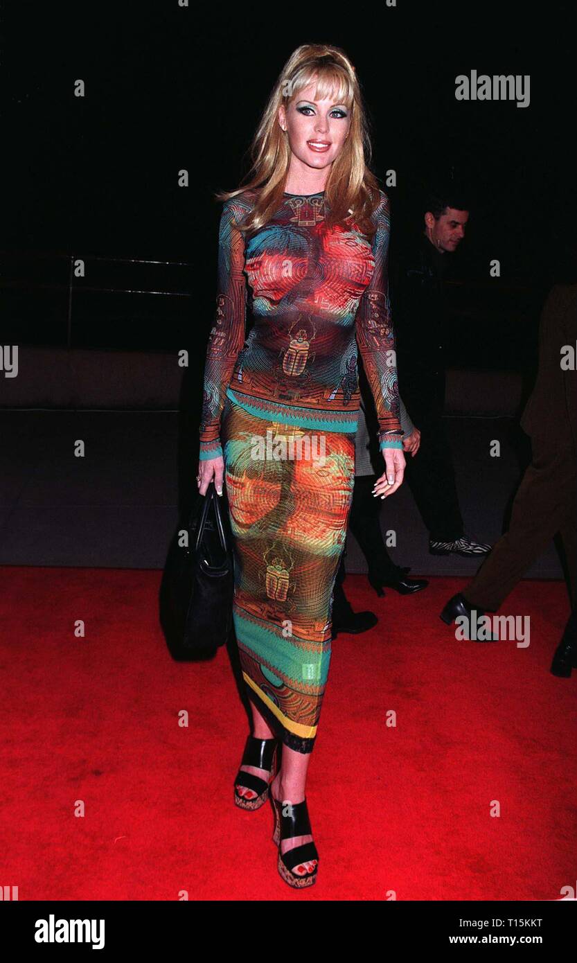 LOS ANGELES, CA. February 05, 1997: "Sherman Oaks" star Heather ...