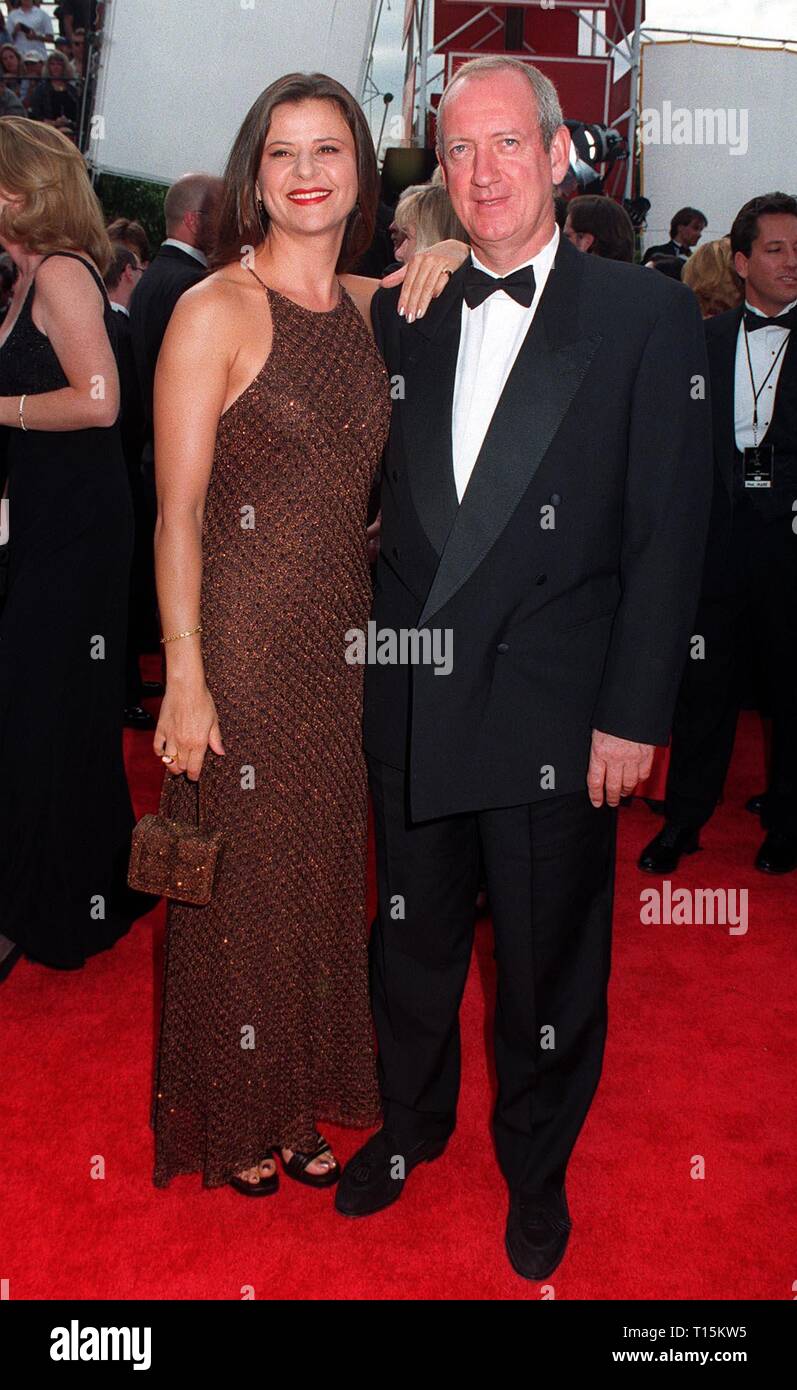 LOS ANGELES, CA. September 14, 1997: Tracey Ullman & husband Allan ...
