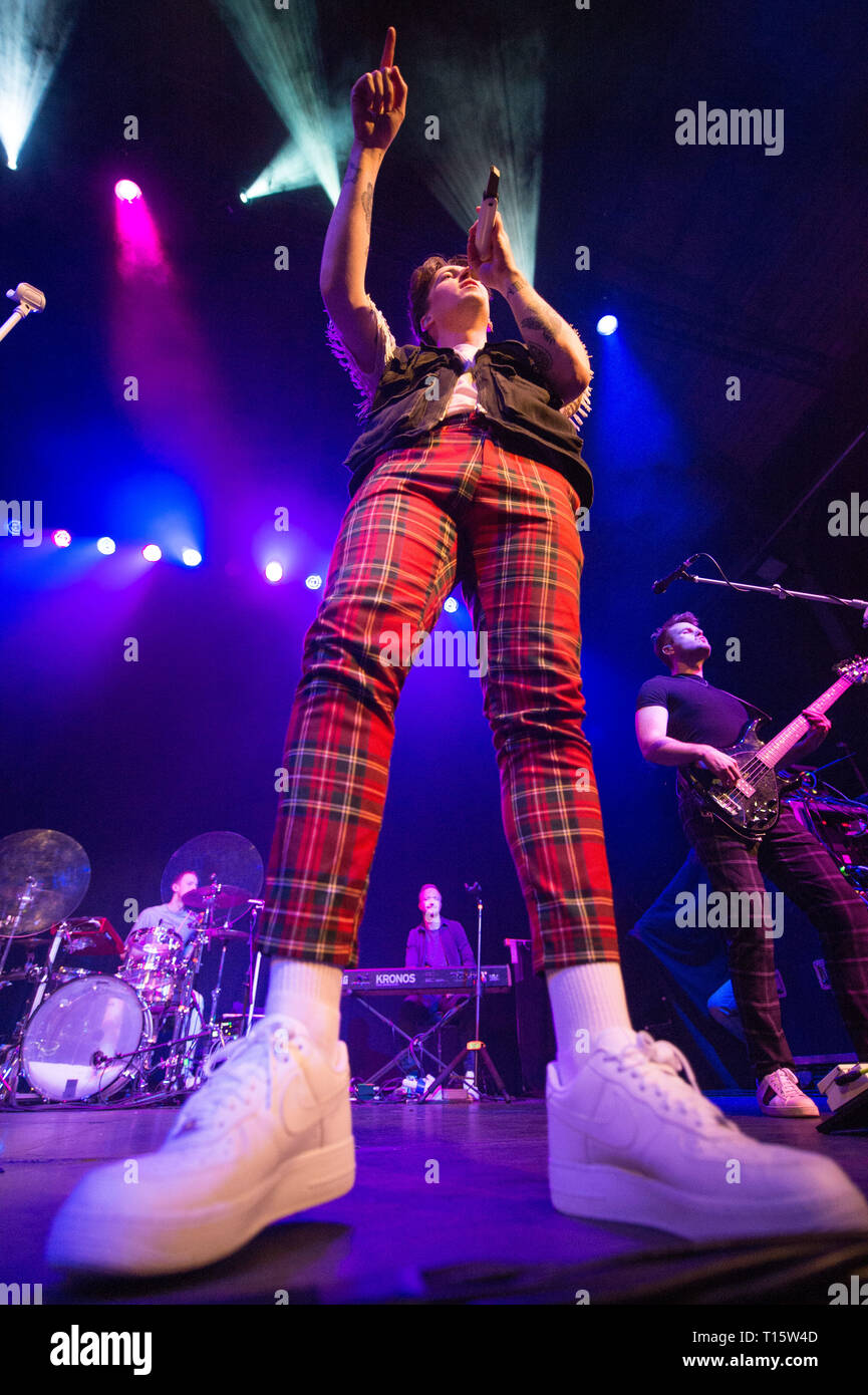 Jimmy ryan guitar hi-res stock photography and images - Alamy