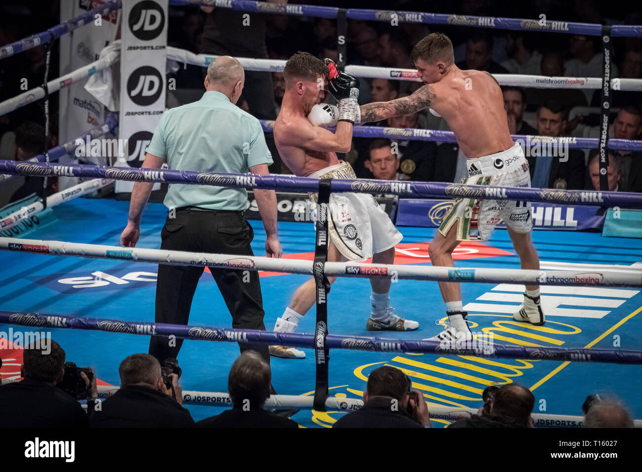 Angel moreno boxer hi-res stock photography and images - Alamy