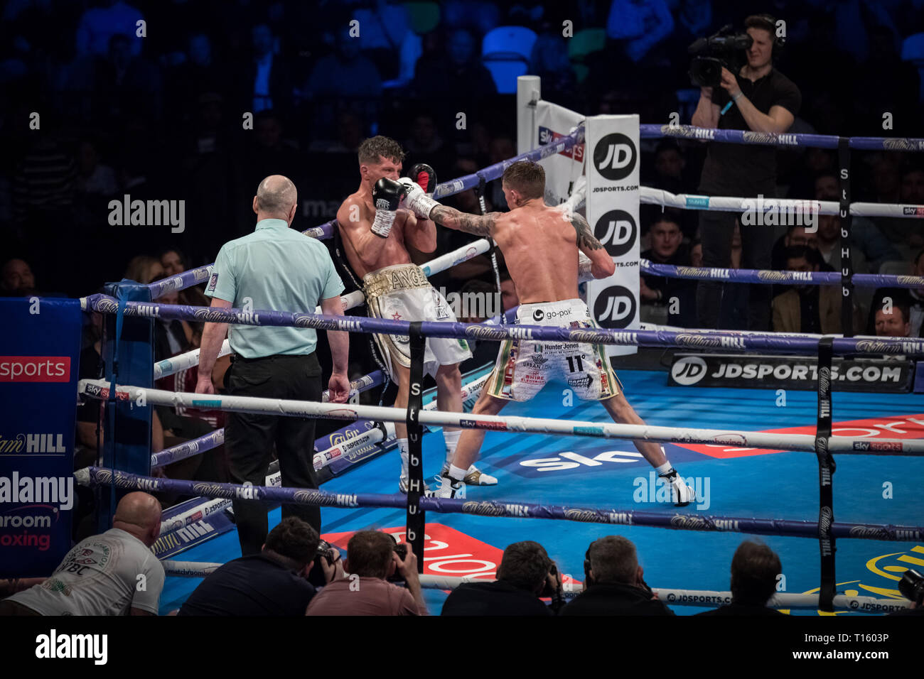 Angel moreno boxer hi-res stock photography and images - Alamy