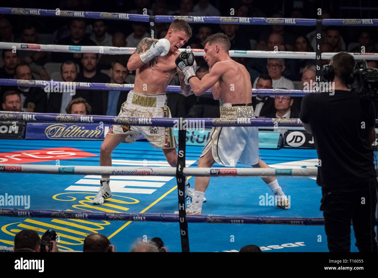 Angel moreno boxer hi-res stock photography and images - Alamy