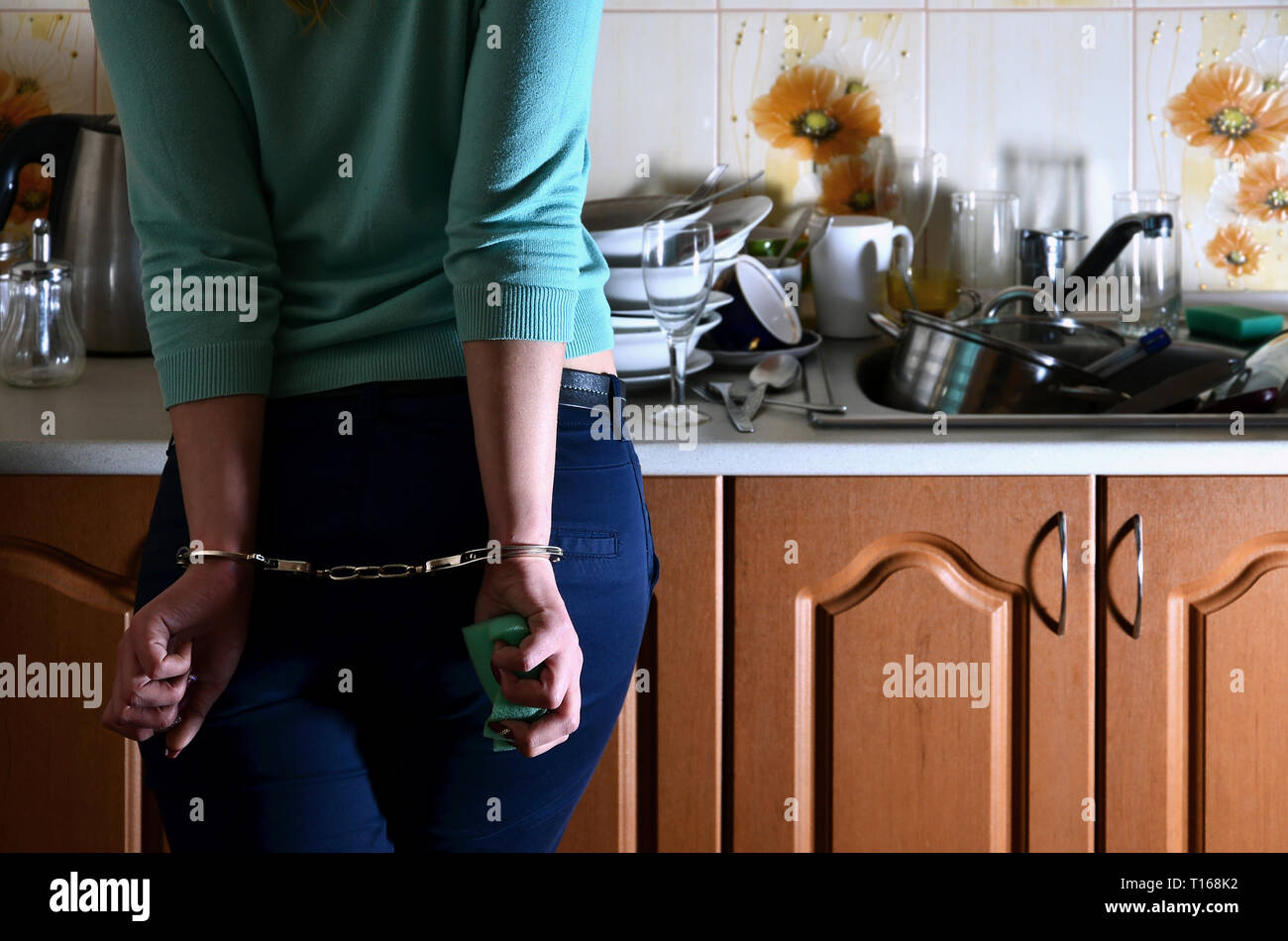 Prisoner daily routine hi-res stock photography and images - Alamy