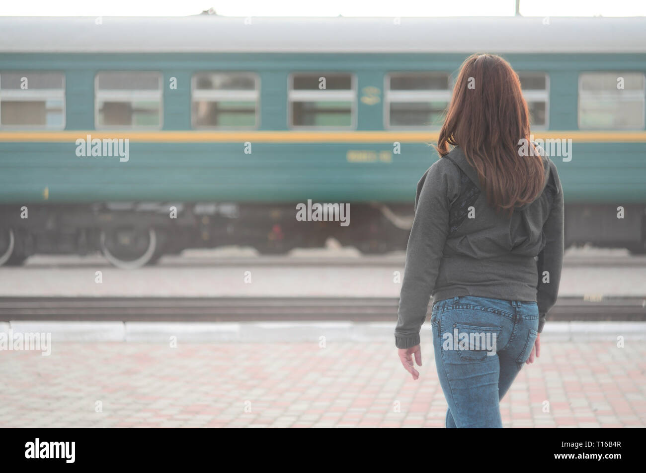 Woman missed train platform hi-res stock photography and images - Alamy