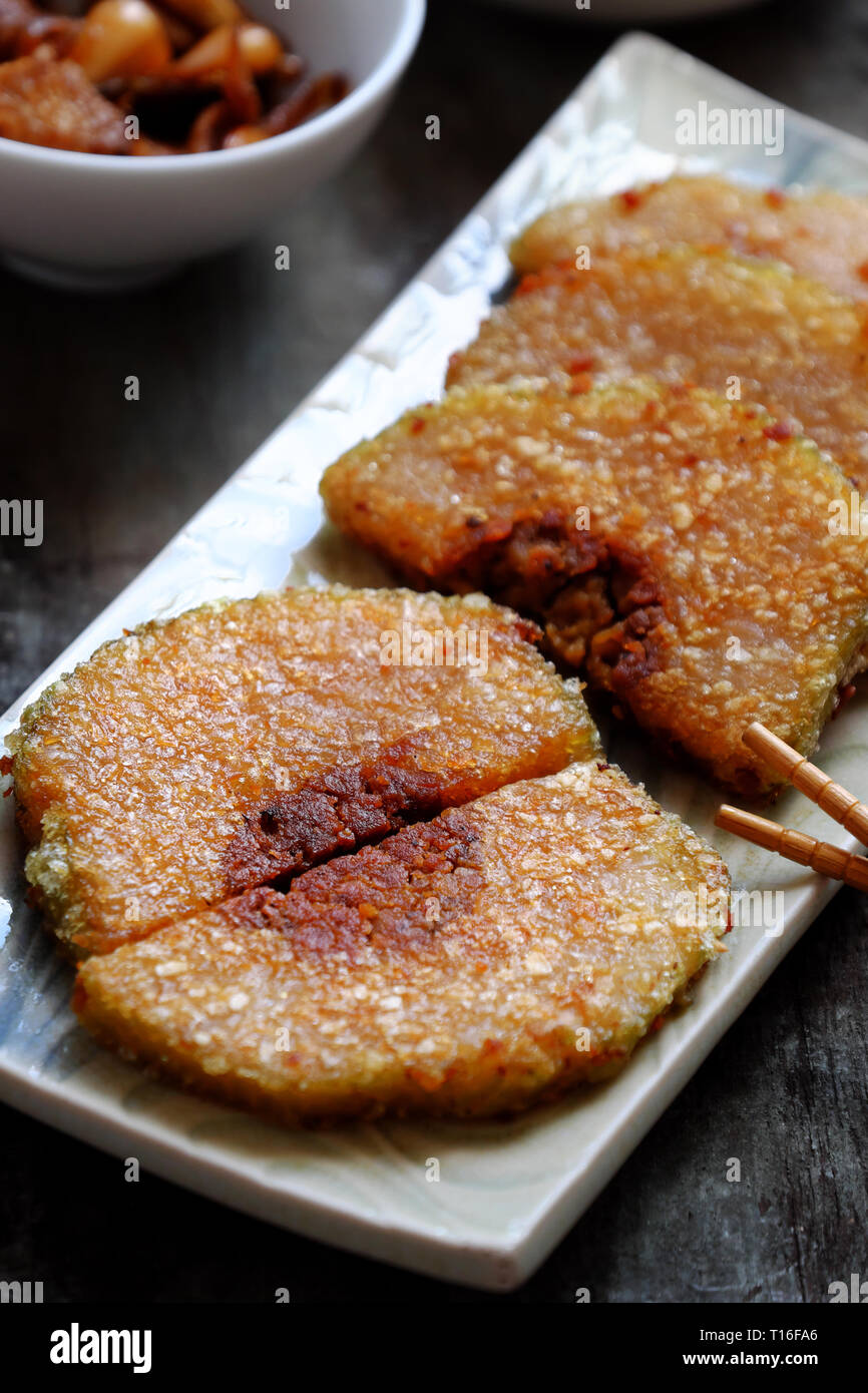 Vietnamese Fried Rice Cake