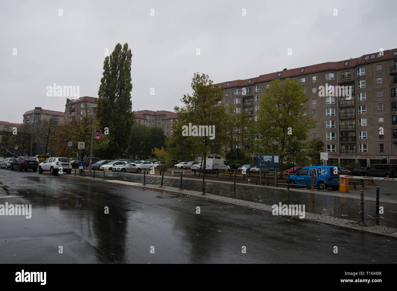 Berlin rain raining buildings flats cars car flat lifestyle home homes ...